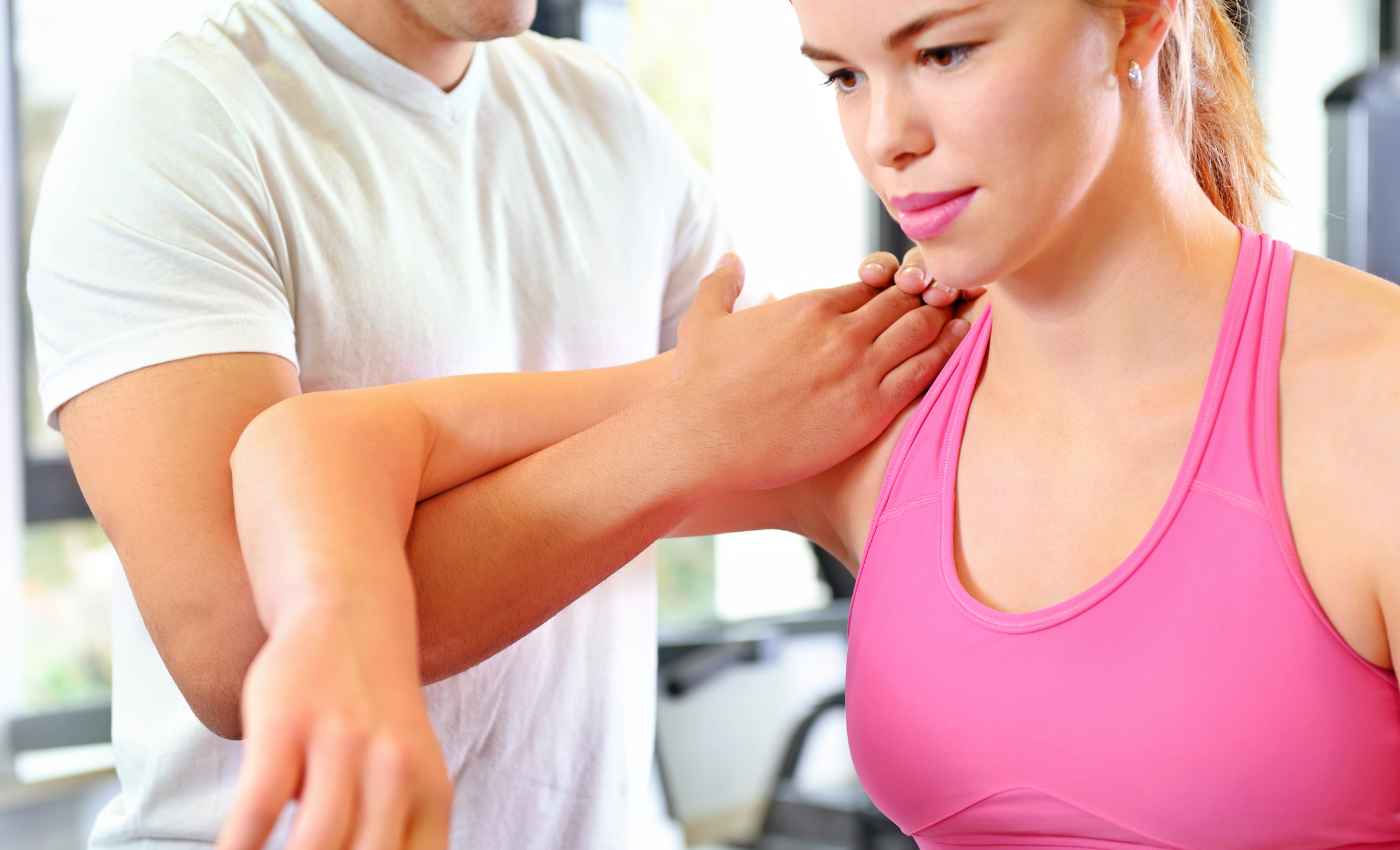 Shoulder Pain After Bench Press: Treatment and Recovery Tips