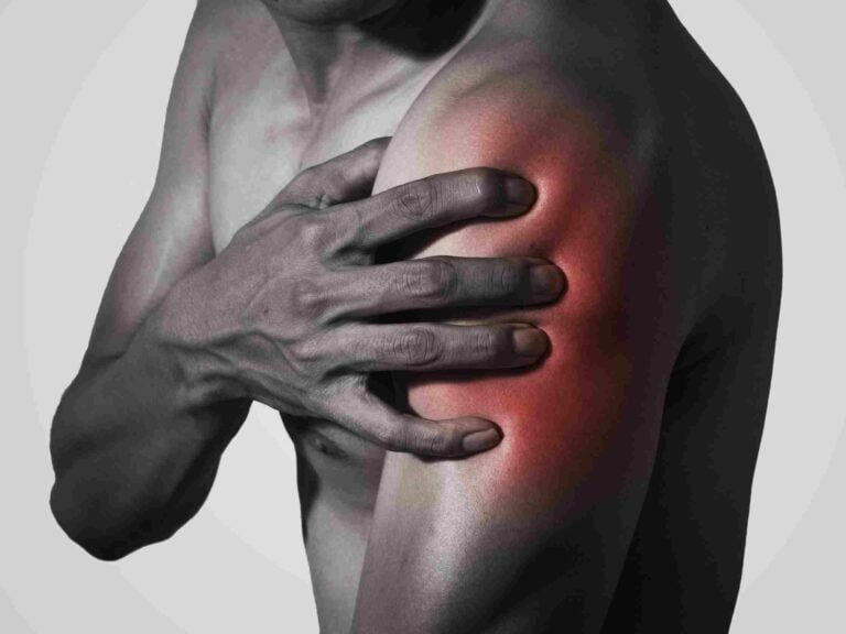 Shoulder Spasms: How It Feel Like, Treatment And Prevention